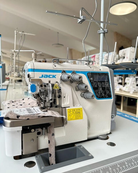 Jack C6-4-M03-333 4 Thread Digital Overlock Fully Automatic Thickness ...