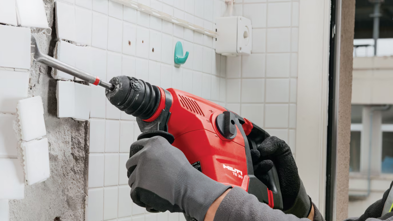 TE 30-AVR Rotary Hammer Package - Construction Materials Group