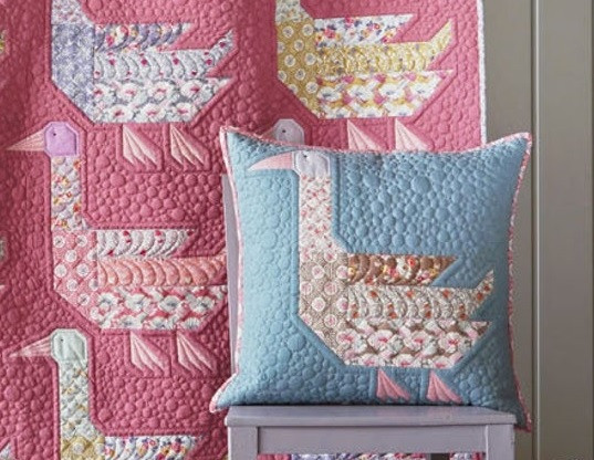 TILDA KIT, Swimming Geese Small Pillow, MAPLE FARM - Elegante Virgule ...