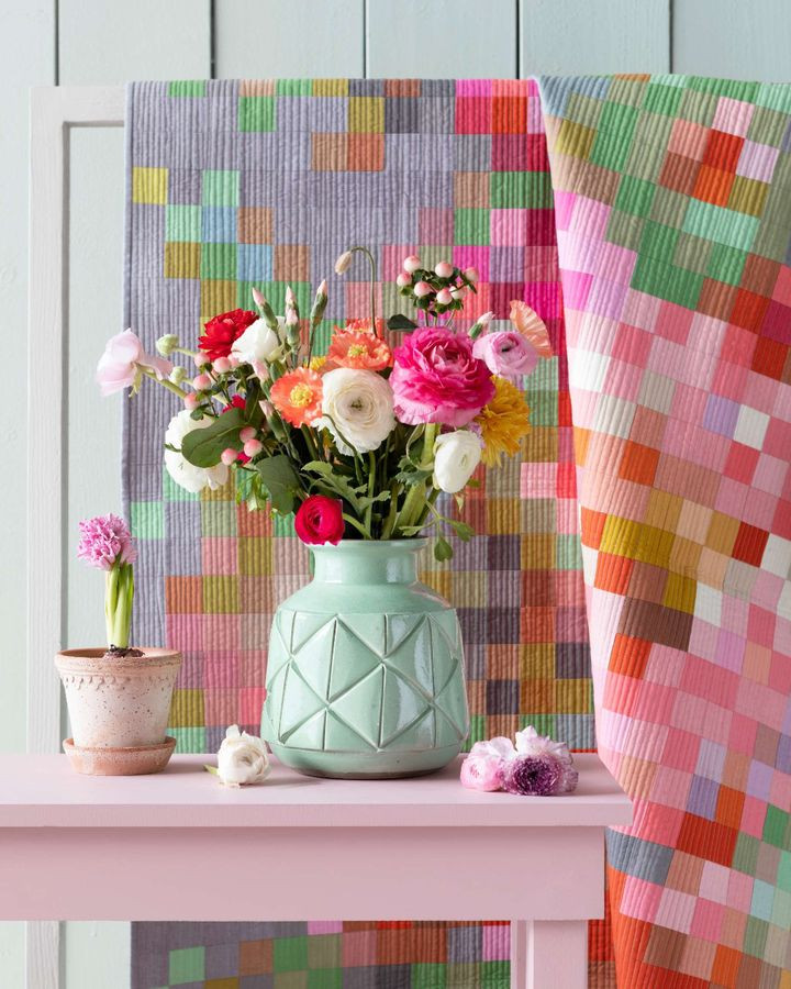 TILDA Flower Bouquet Embroidery, Quilt Kit 63½" x 73½" (161 x 187cm ...