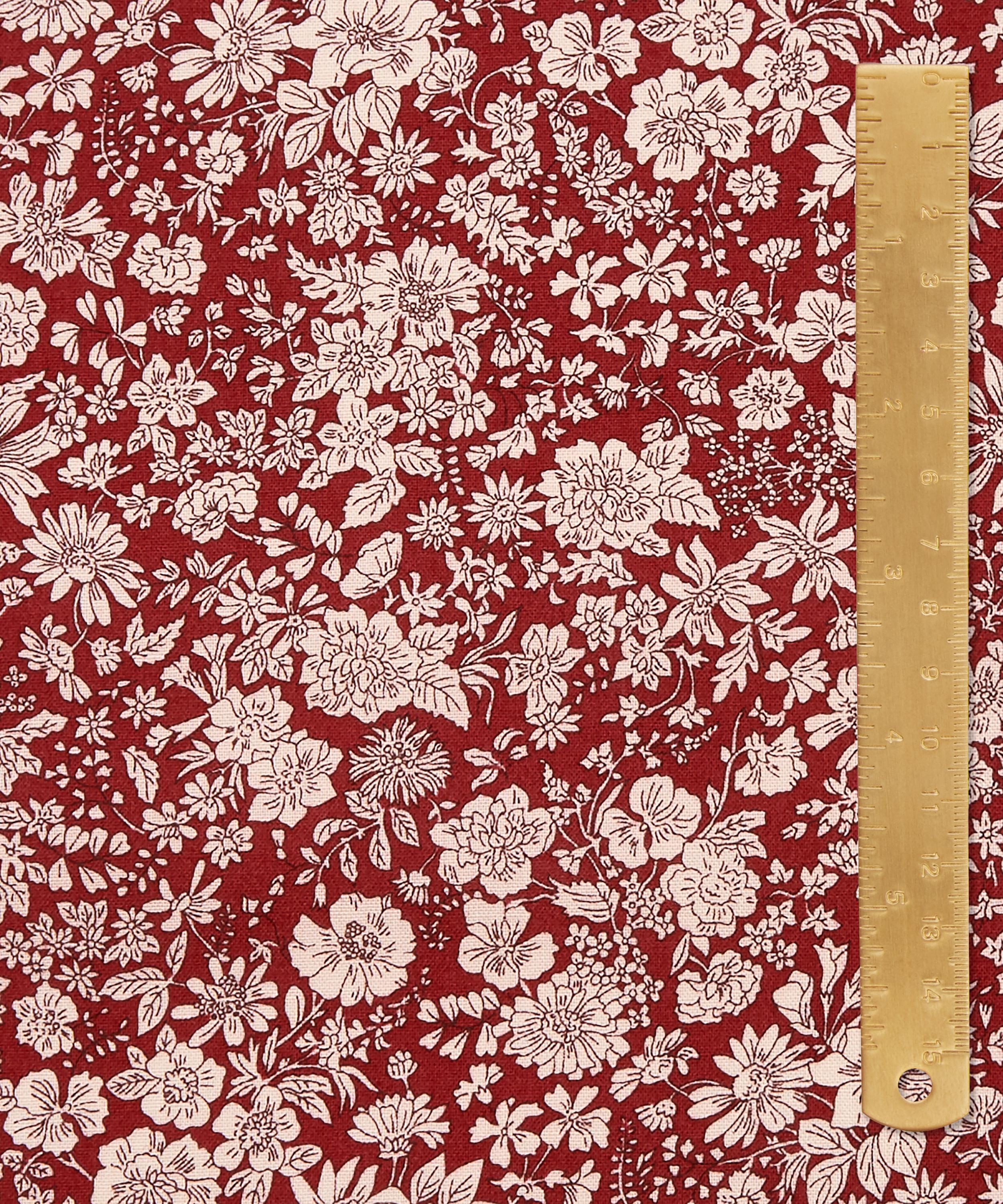 LIBERTY QUILTING, EMILY BELLE in Claret - ELEGANTE VIRGULE CANADA