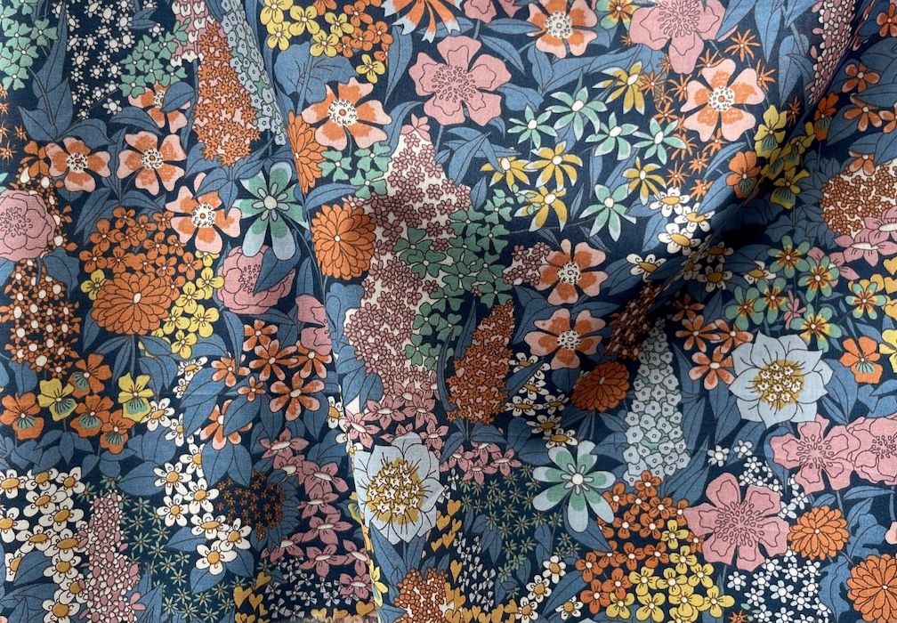 LIBERTY OF LONDON - CIARA F Blue, 100% Cotton Tana Lawn - ELEGANTE ...