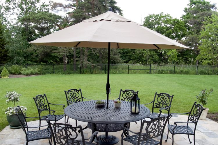 Keeping Cool: Patio Furniture with Built-In Shade Solutions - Zing Patio