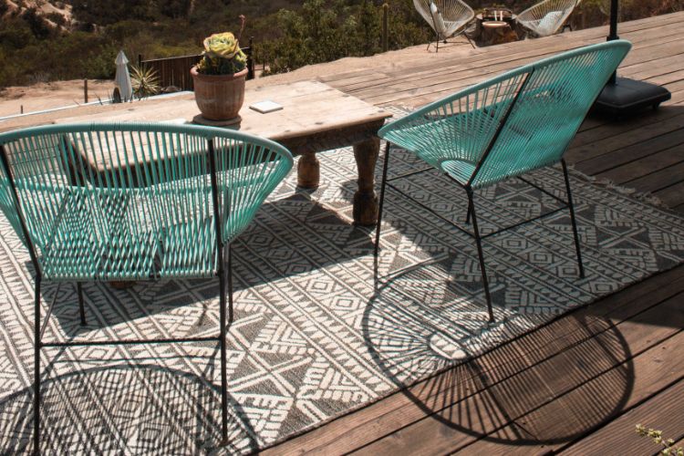 Redefining Outdoor Spaces: 5 Creative Ways to Incorporate Outdoor Rugs ...