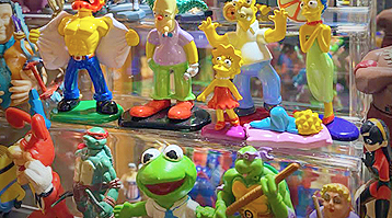 Step Up with Azar's Displays! - Azar Displays