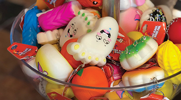 Visit Azar at the Park! - Azar Displays