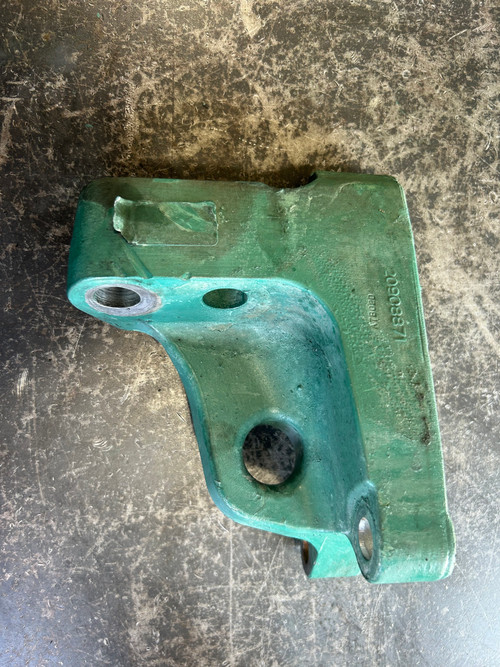 Volvo D13 Diesel Engine LH Rear Motor Mount