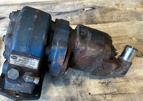 2010 CAPACITY TJ5000/MUNCIE PTO - The Service Company