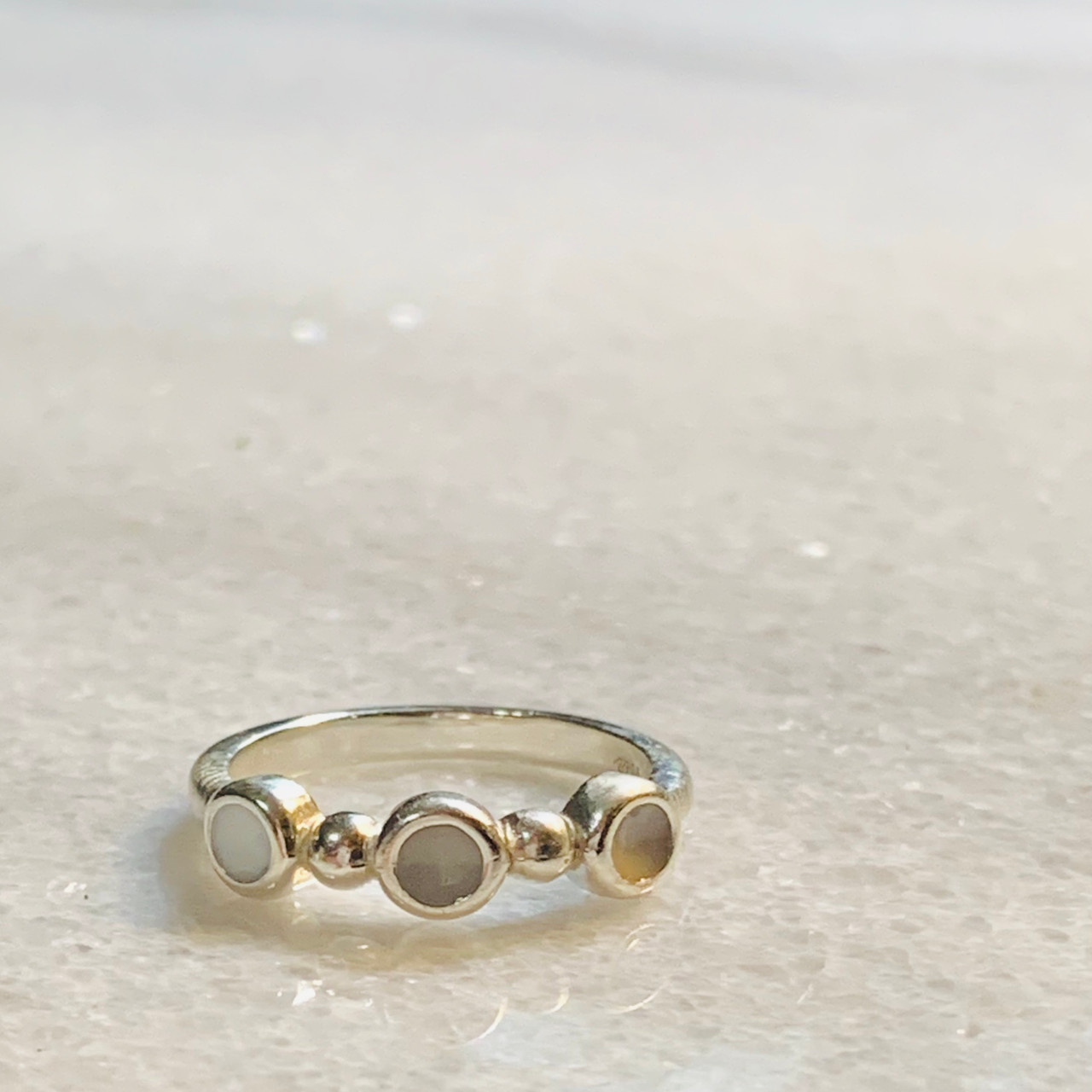 three dots ring - hollydayco