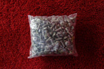 Truss Head Machine Screws PN AN526-8R6