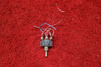 Cutler Hammer Toggle Switch PN AN 3027-1, 8820K10, ST50P