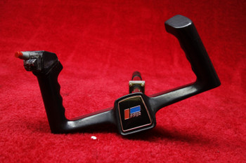 Piper PA-28-181 Archer II Pilot Control Wheel Yoke PN 79276-00, 79276-000