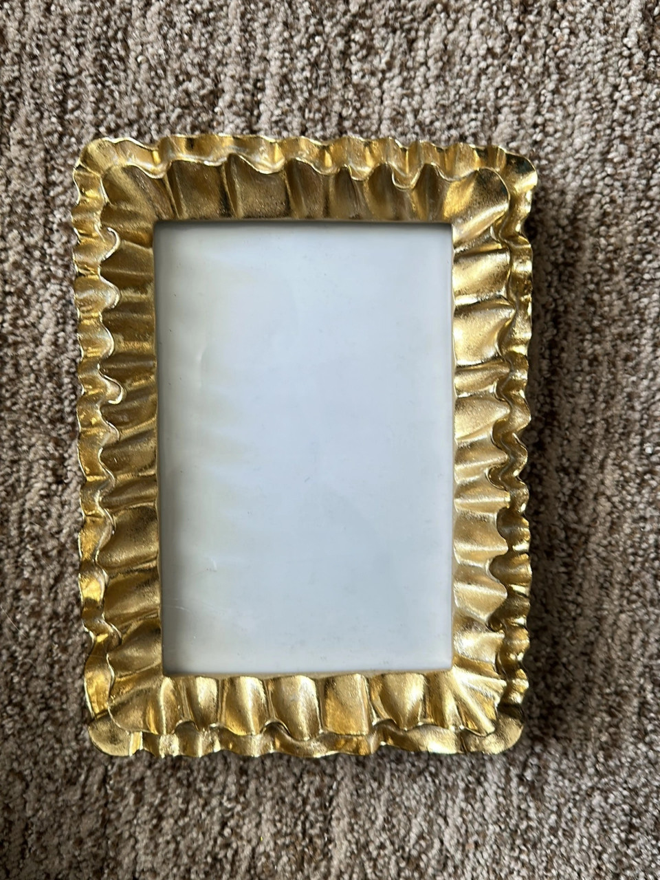 Golden Ruffle Frame, Small