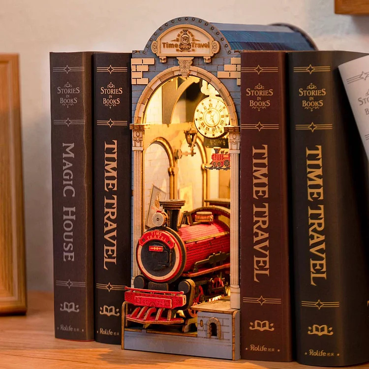 3D Wooden Puzzle Bookshelf Steam Train