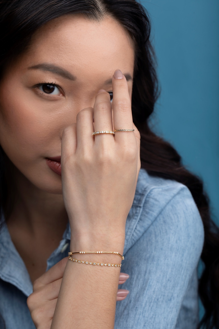 18K Yellow Gold Natural Diamond Aviva Line Bracelet