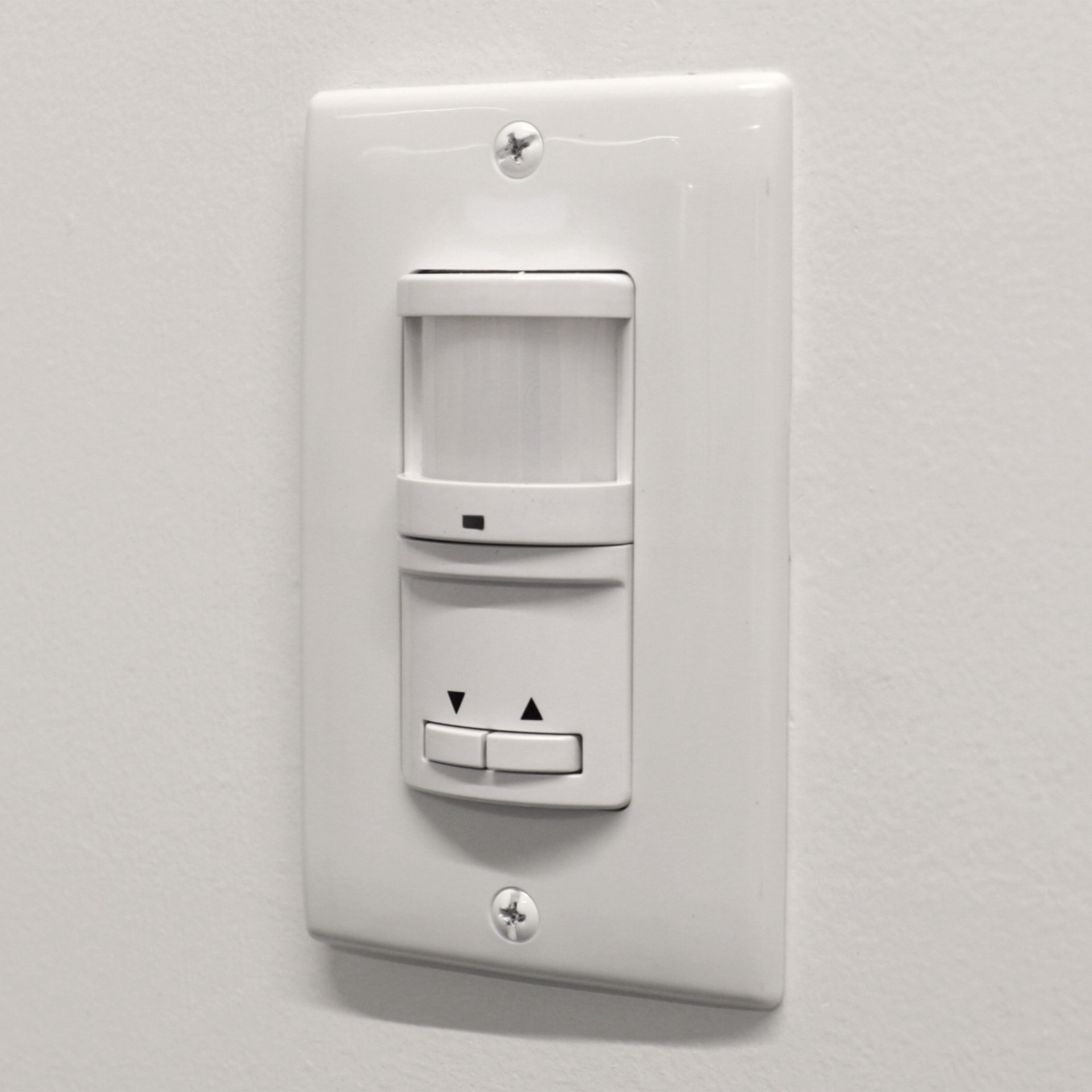 Intermatic IOS-DOV-D-WH, Commercial Grade In-Wall 0-10 V Dimming PIR ...