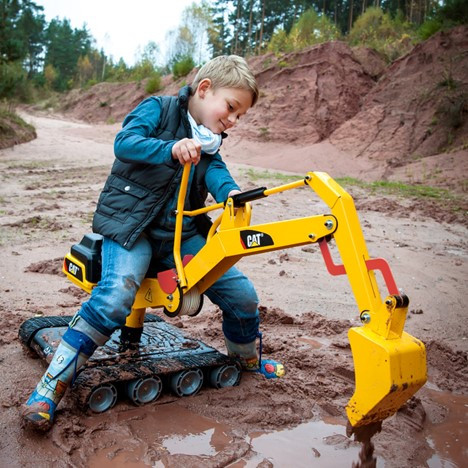 CAT Metal Sandbox Digger - Endeavour Toys