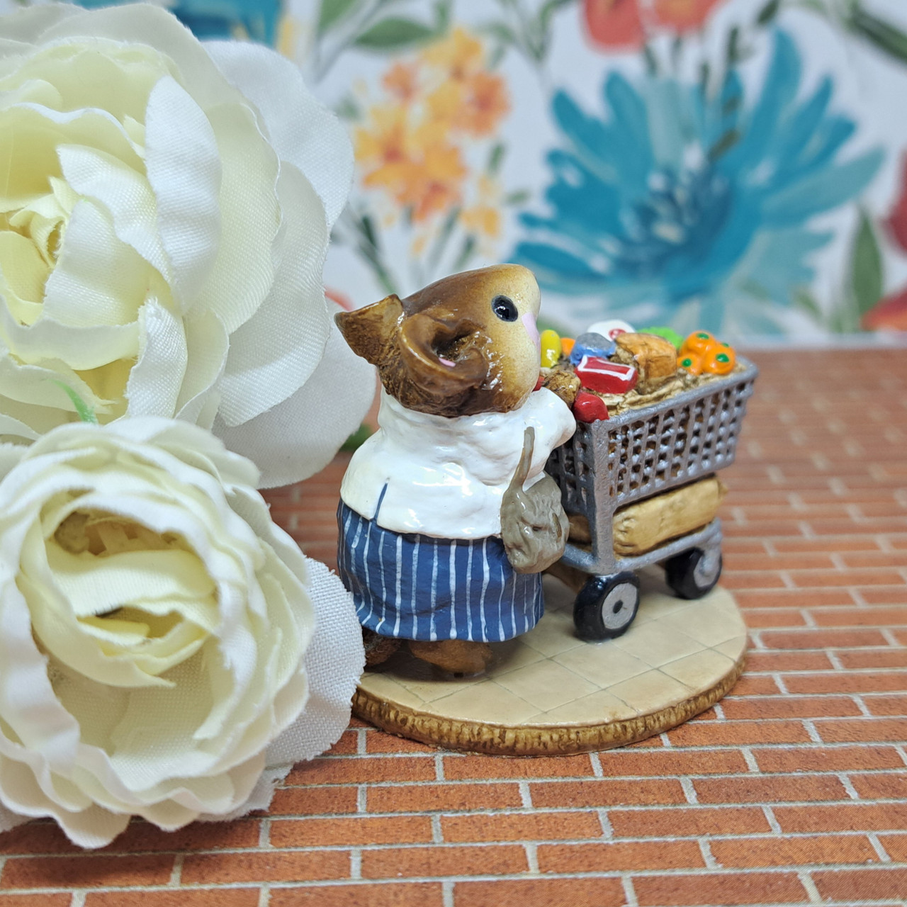 Wee Forest Folk Miniatures M-150 - Market Mouse - Endeavour Toys