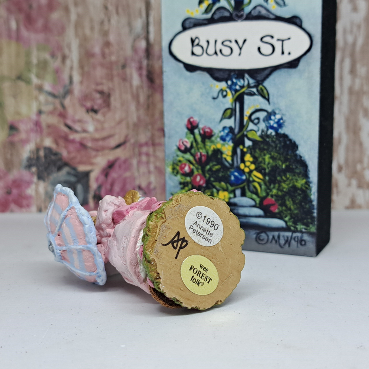 Wee Forest Folk Miniatures M-170 - Polly's Parasol (Pink) - Endeavour Toys