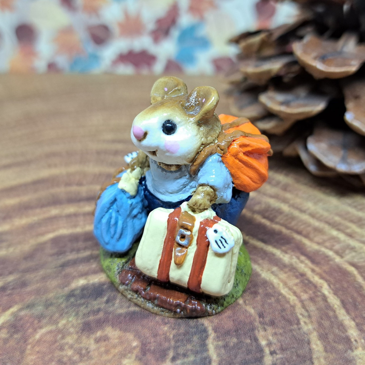 Wee Forest Folk Miniatures M-110 - Traveling Mouse - Endeavour Toys