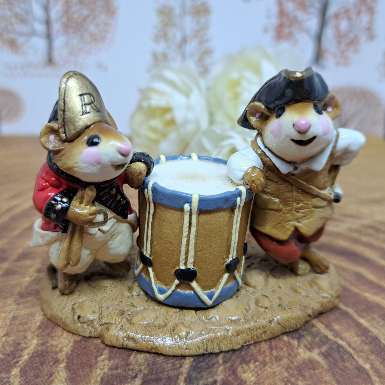 Wee Forest Folk Miniatures MM-09 - Concord Minute Mouse and Red Coat ...