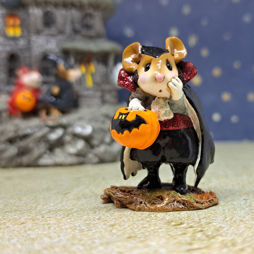 Wee Forest Folk M-284a Count Spooky