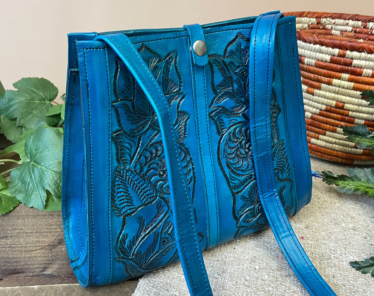 Southwestern Tooled Leather Purse -Turquoise (420) - Mission Del Rey ...