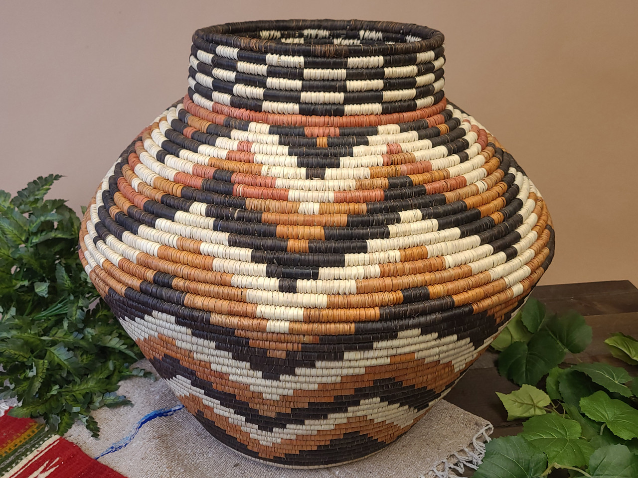 Large Southwestern Style Handwoven Basket 24x23" (a56) - Mission Del ...