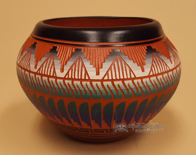 Navajo Etched Pottery Vase 5.5" (nap209) - Mission Del Rey Southwest