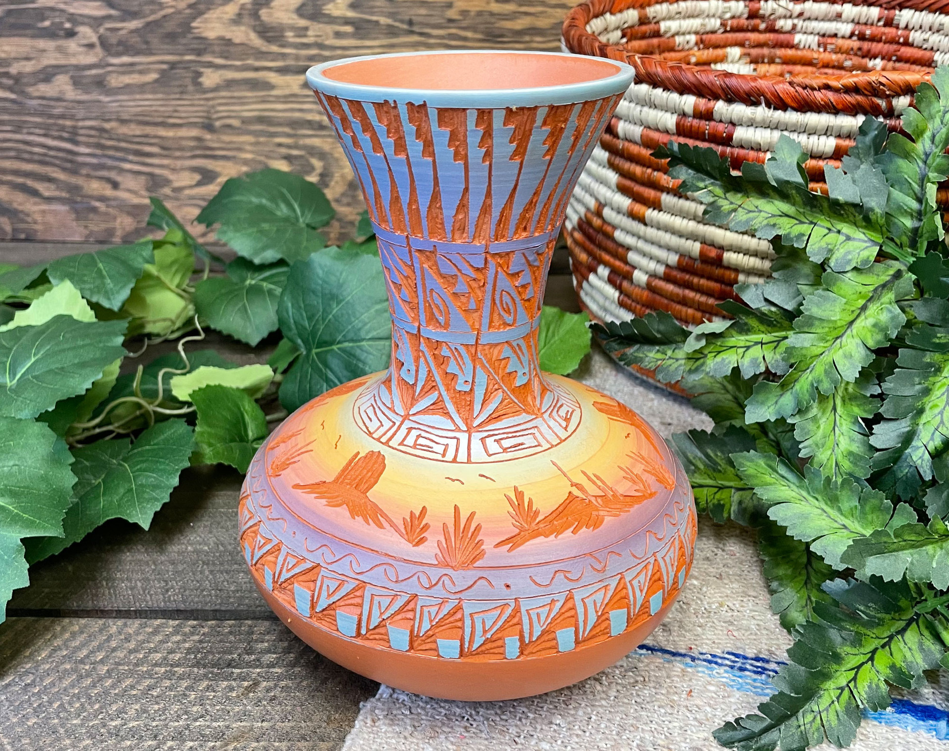 Navajo Etched Fluted Vase 9" -Blue Mesa (169r65a) - Mission Del Rey ...