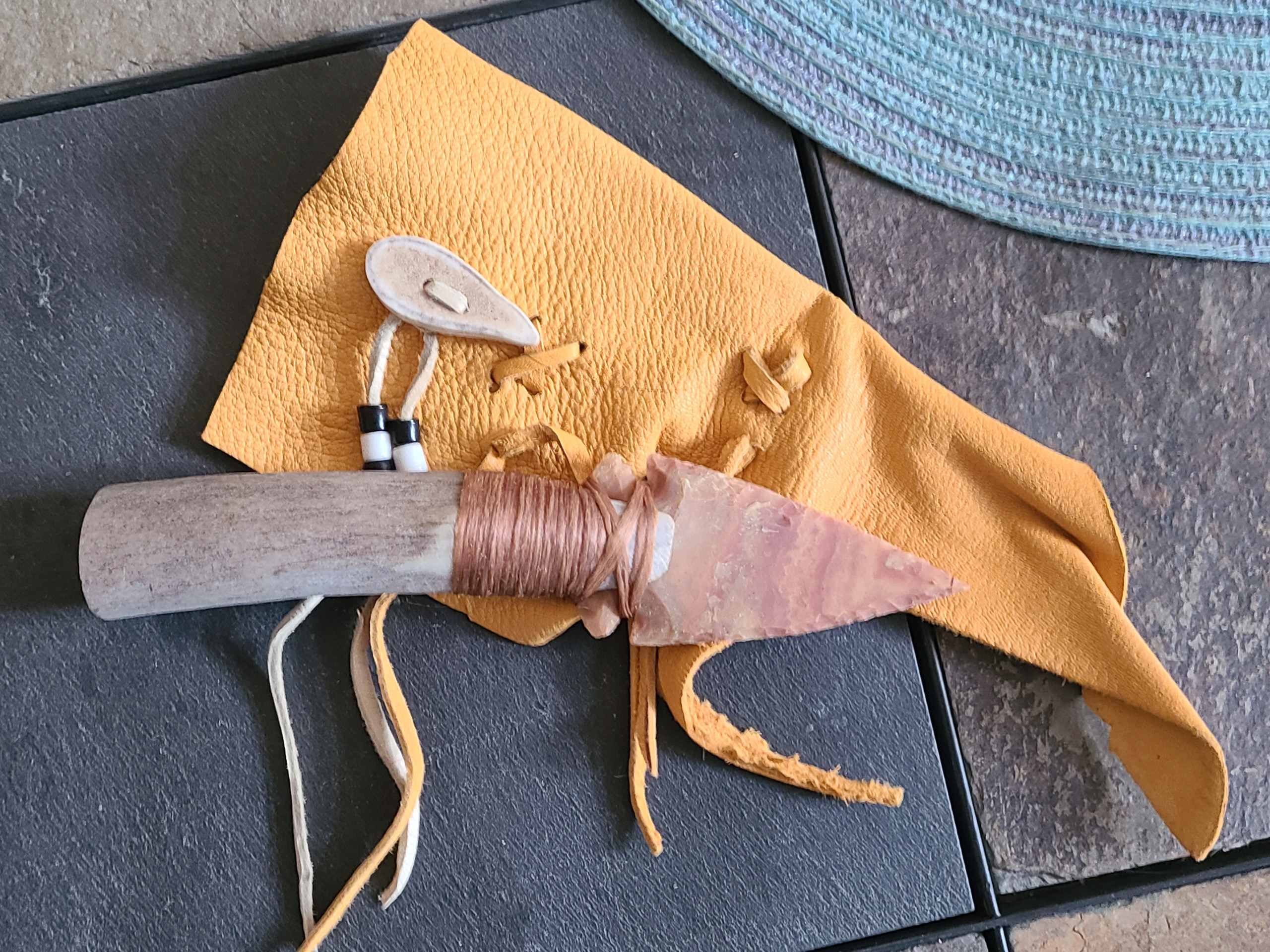 Shoshone Antler & Stone Knife - Deer Skin Sheath 6.75"(k71) - Mission ...