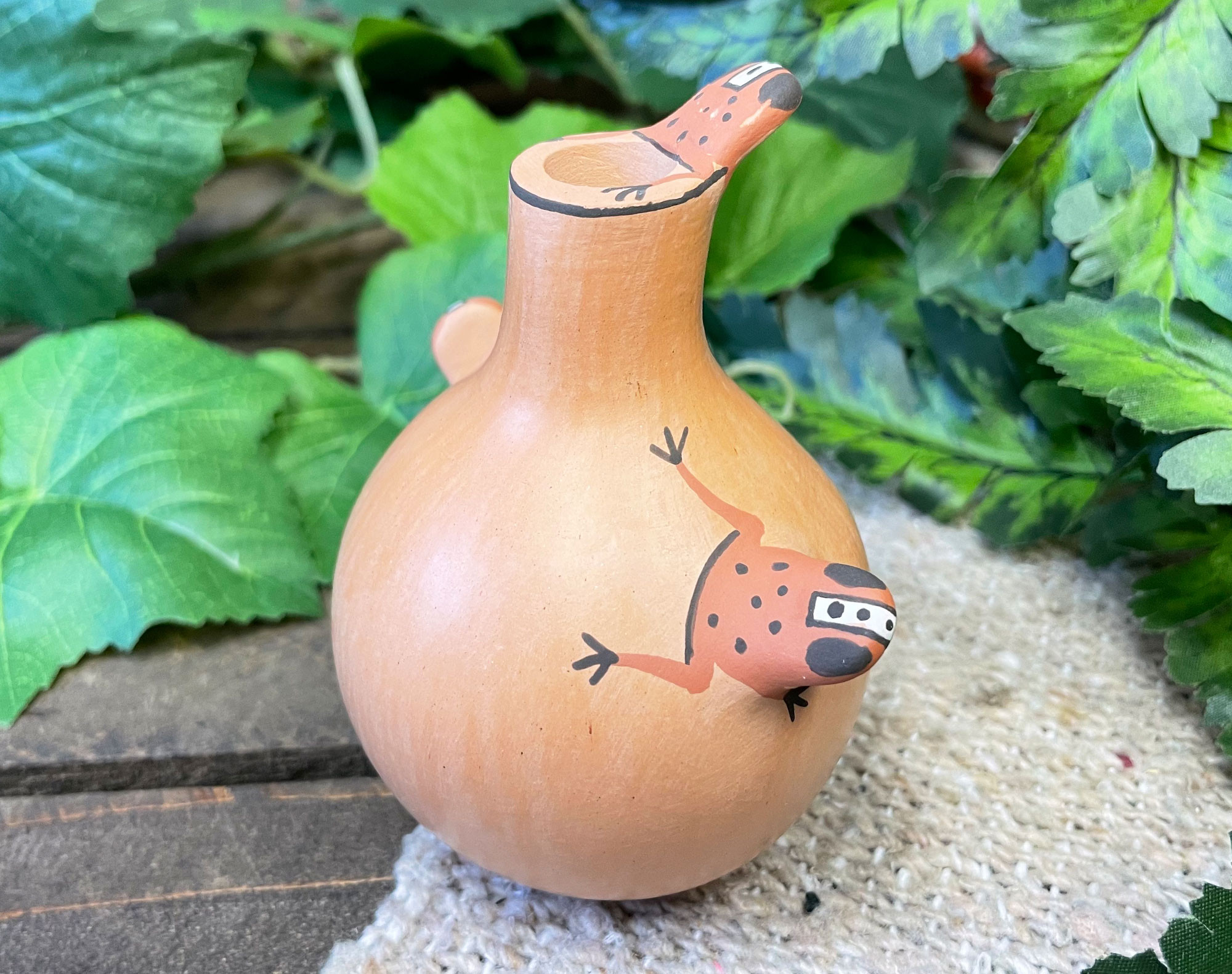Native American Zuni Seed Pot 4" -Frogs (138bc11) - Mission Del Rey ...