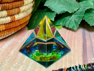 Large Reflective Pyramid Prism (189bc19) - Mission Del Rey Southwest LLC