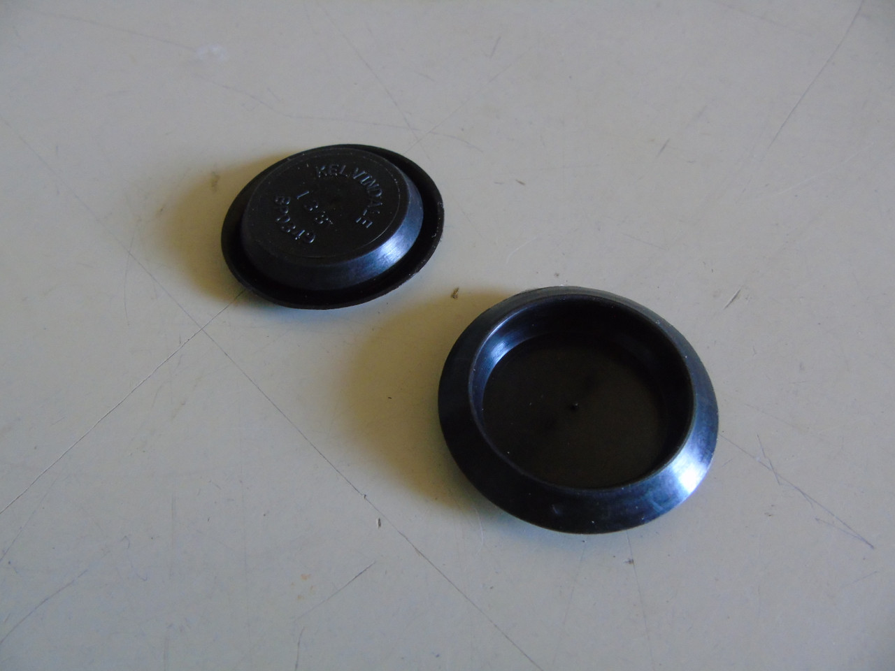 Plastic push plug fits 35mm hole