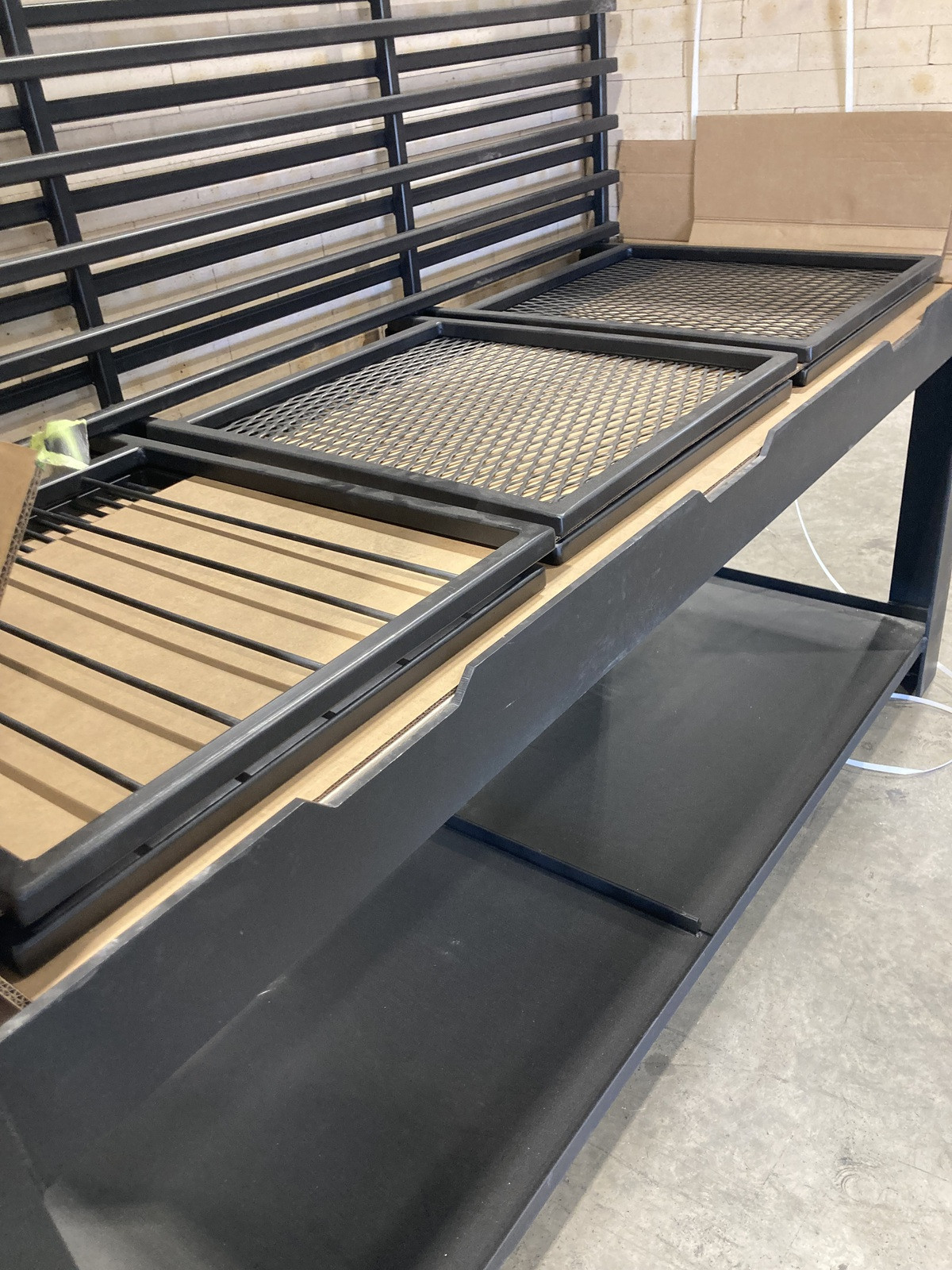 Enhance Restaurant Grilling: Commercial Grill for Flavor & Versatility