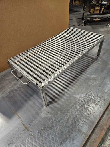 Asado Grill with V-Grate & Drip Pan
