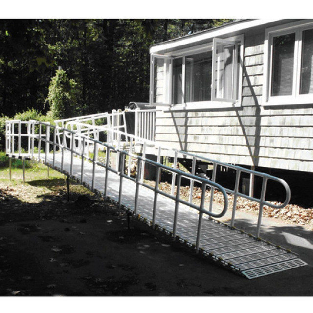 Roll-A-Ramp | Modular Ramp System 36" x 26', Loop Ends Handrail on one ...