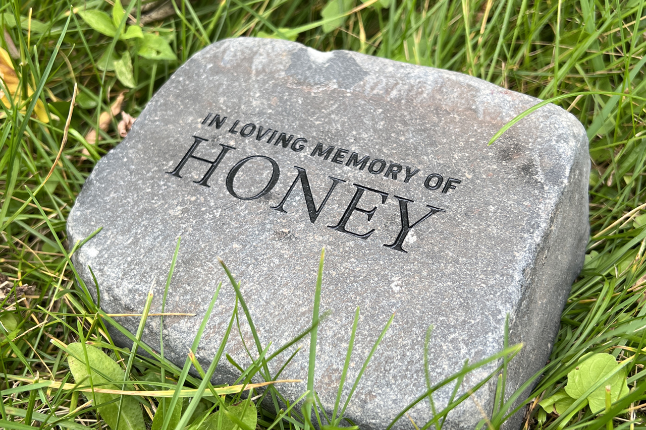 Top 5 Tips for Sandcarving Memorial Stones - IKONICS Imaging