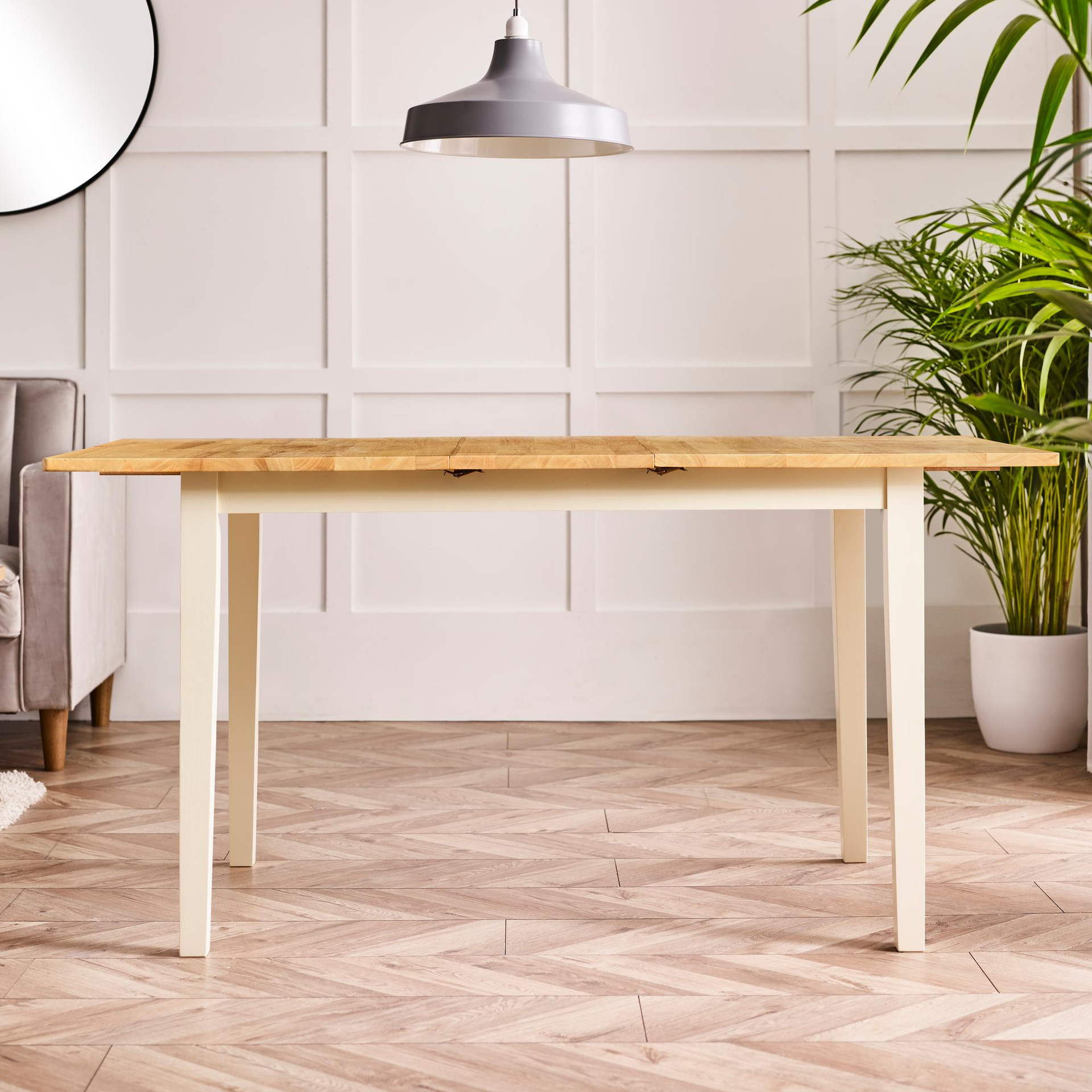 Salcombe Extending Rectangular Wooden Table with 2 Whitby Chairs & 1 ...
