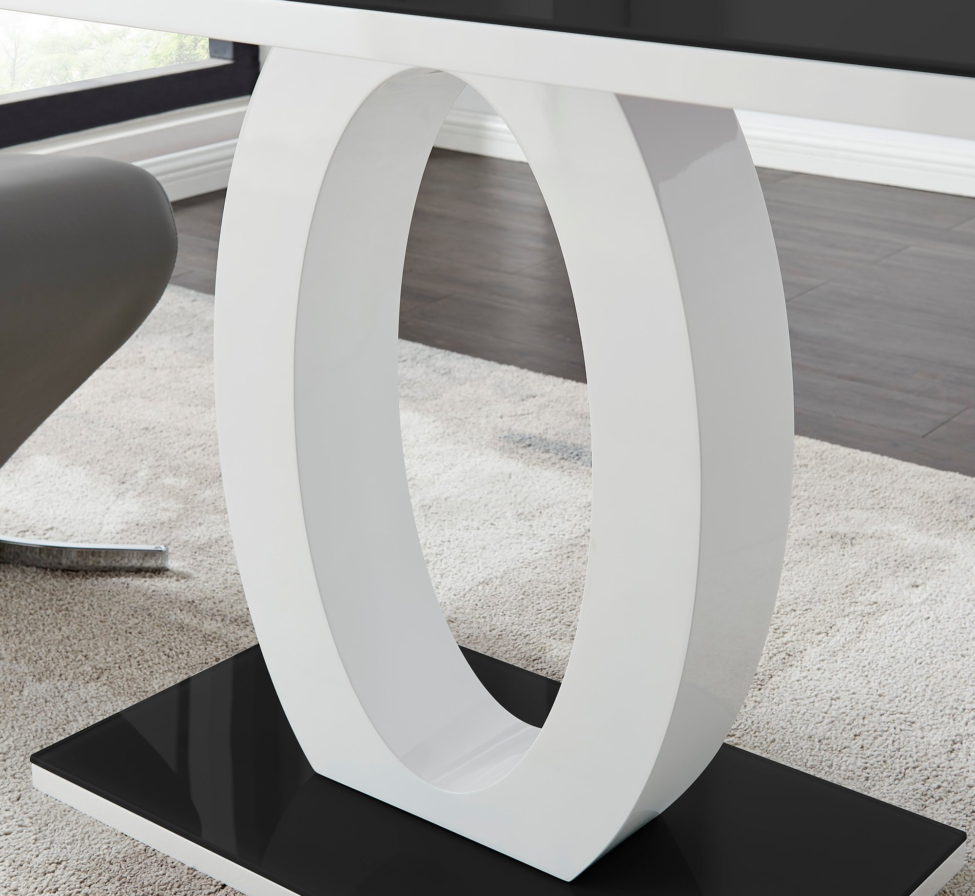 Giovani Black & White Table & 4 Lorenzo Chairs | Furniturebox