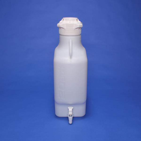 LabStrong B00124 The LabStrong B00124 20 Liter HDPE water storage ...