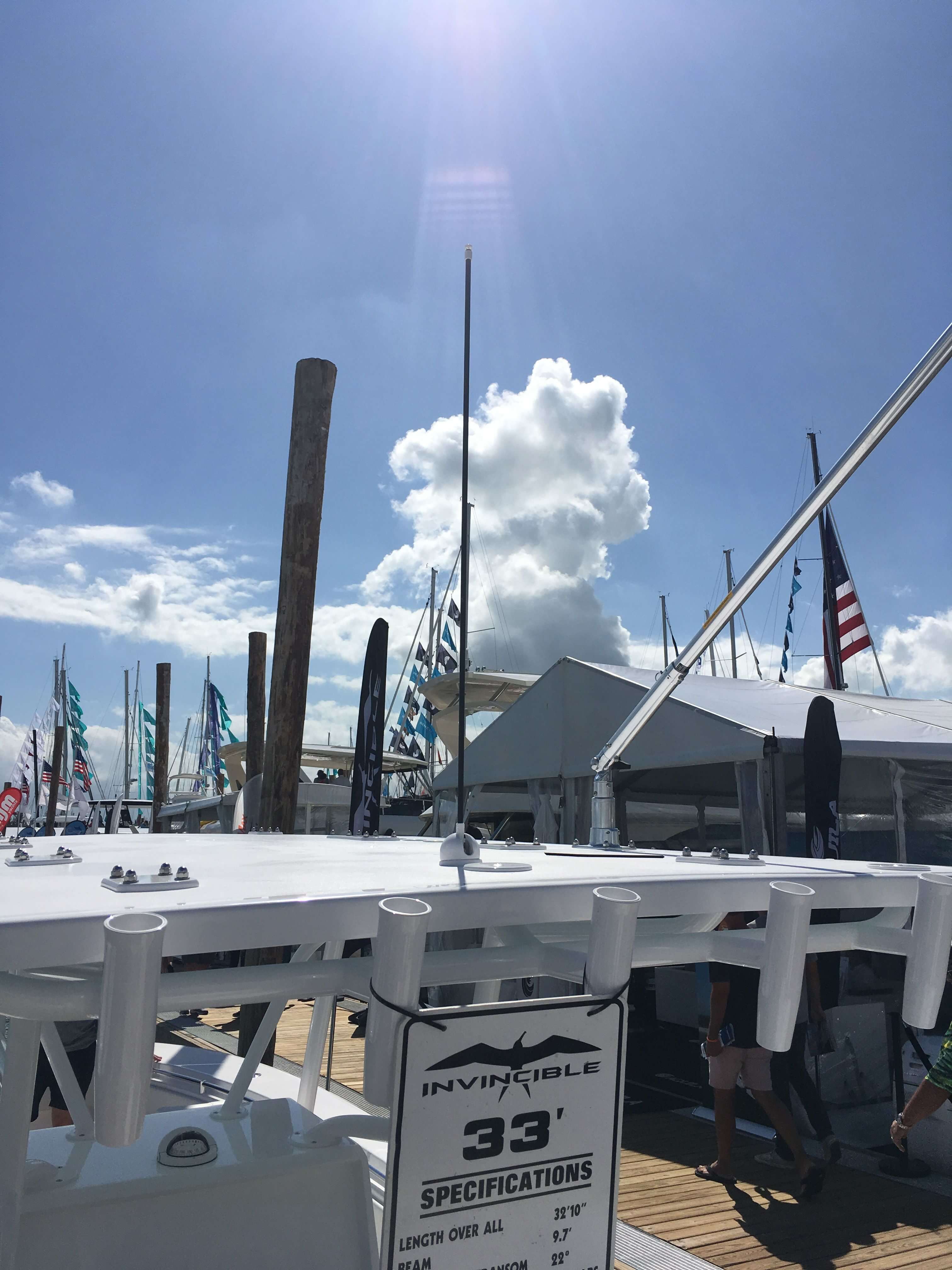Lumitec Contour Anchor Light 2NM Coast Guard Approved
