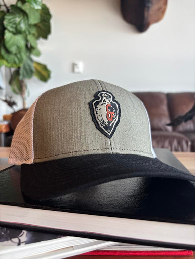 BLACK AND TAN CFD HAT