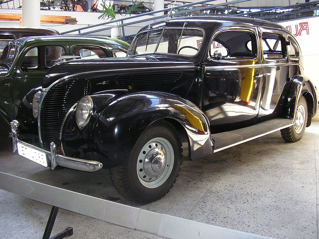 The Legacy of Ford: From the Model T to Modern Classics - Collectors ...