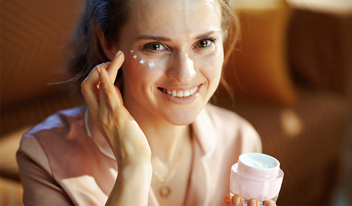 Here’s What Happens if You Wear Sunscreen Every Day - GetGlowing Skincare