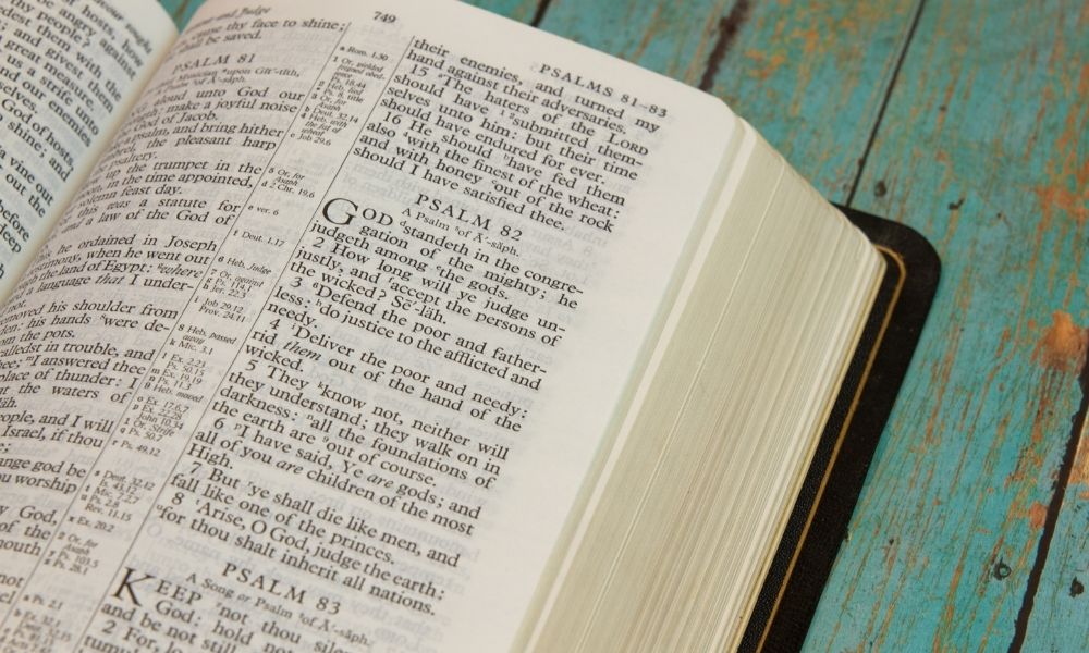 How To Incorporate God’s Word Into Your Life - The KJV Store