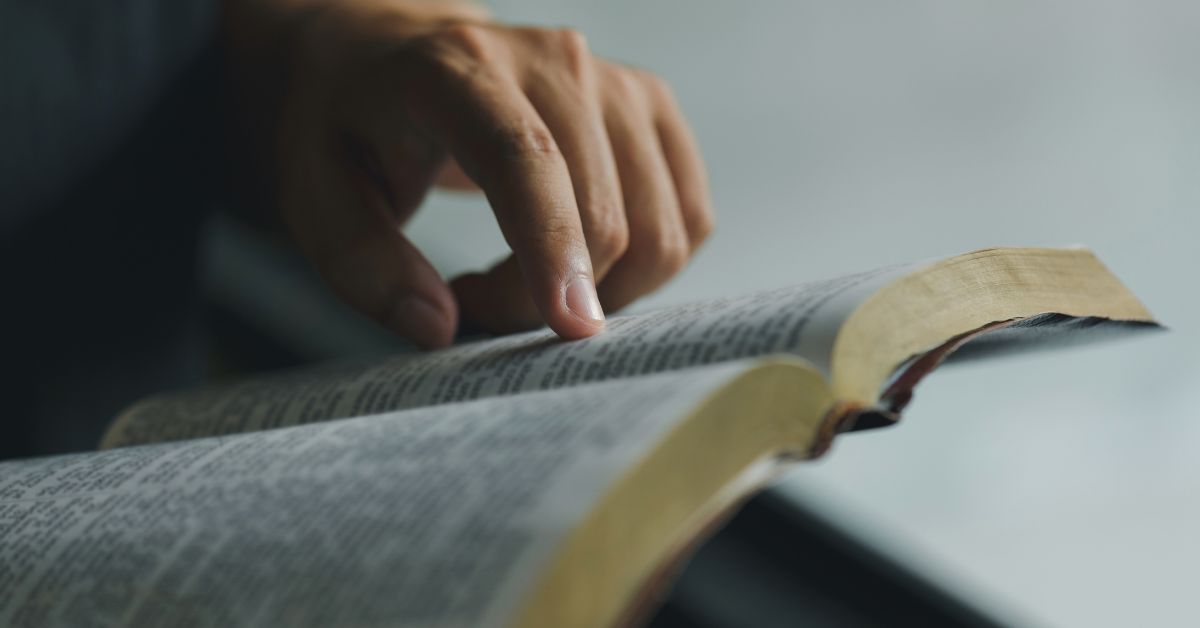 How To Create Your Own Bible Study Routine - The KJV Store