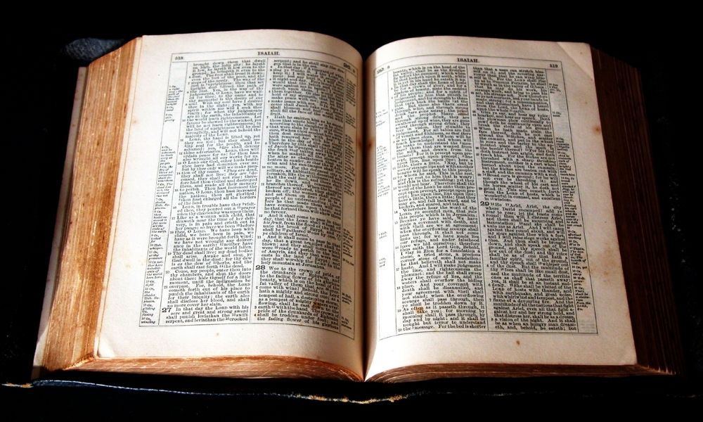 A Brief History of Bible Translations - The KJV Store