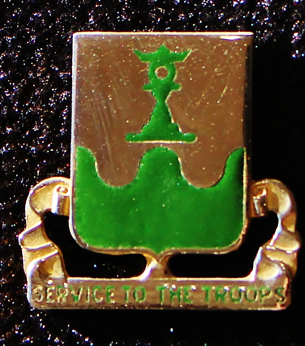 519th Military Police Battalion Unit Crest (Service To The Troops)