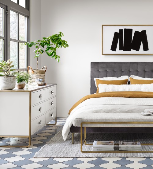 How to Create a Welcoming Guest Bedroom - Zin Home